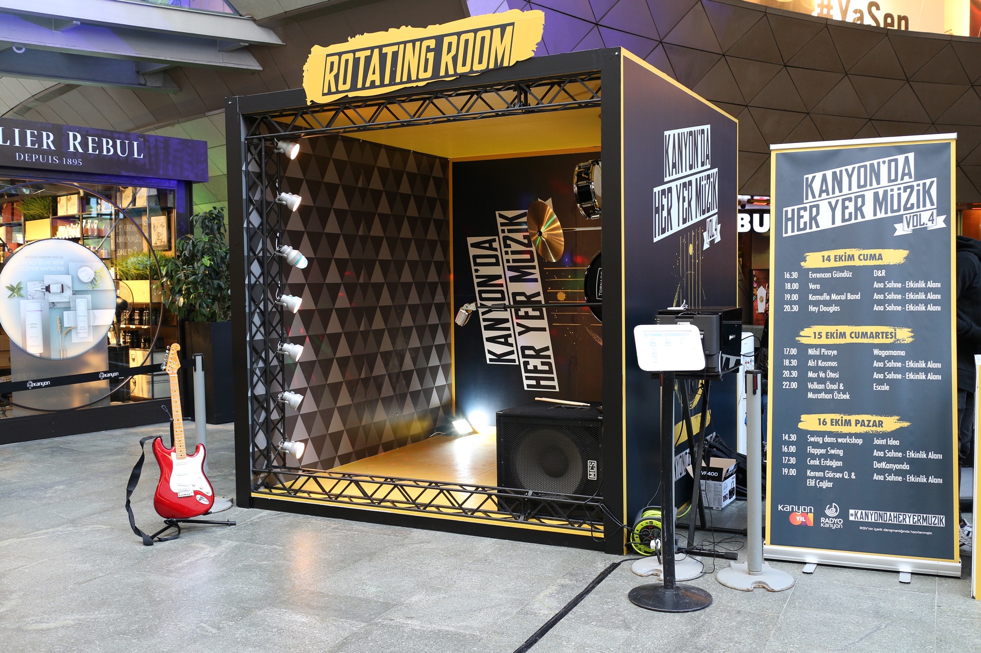 Booth Rental - 7Stand - Professional Stand Services